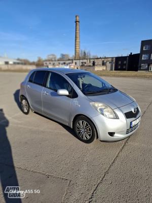 Toyota Yaris 2006 Mažeikiai, ar dzinēja tilpumu 1.00 L un nobraukumu 213 tūkst. km par 1800 €, foto 5 vietnē AUTOMOTO.COM.LV