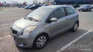 Toyota Yaris 2006 Rīga, ar dzinēja tilpumu 1.30 L un nobraukumu 220 tūkst. km par 1600 €, foto 4 vietnē AUTOMOTO.COM.LV