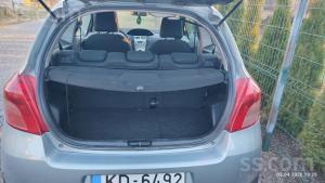 Toyota Yaris 2006 Rīga, ar dzinēja tilpumu 1.30 L un nobraukumu 220 tūkst. km par 1600 €, foto 8 vietnē AUTOMOTO.COM.LV
