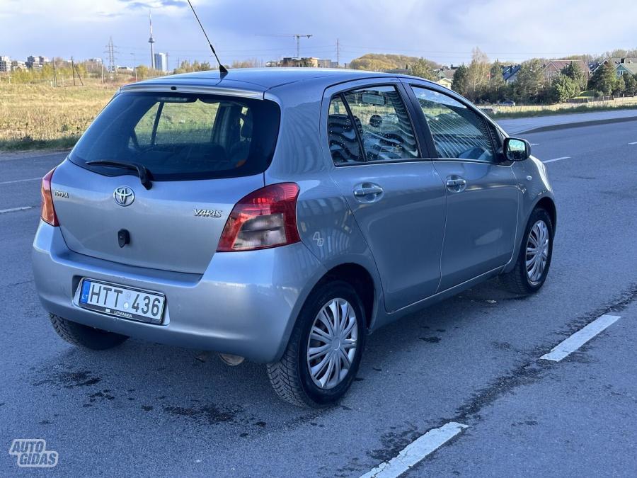 Toyota Yaris 2006 in Vilnius, with an engine capacity of 1.30 L and mileage of 190 thousand km for 2500 €, photo 7 on AUTOMOTO.COM.LV