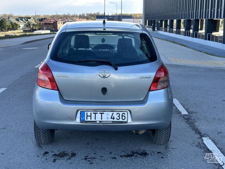 Toyota Yaris 2006 in Vilnius, with an engine capacity of 1.30 L and mileage of 190 thousand km for 2500 €, photo 8 on AUTOMOTO.COM.LV