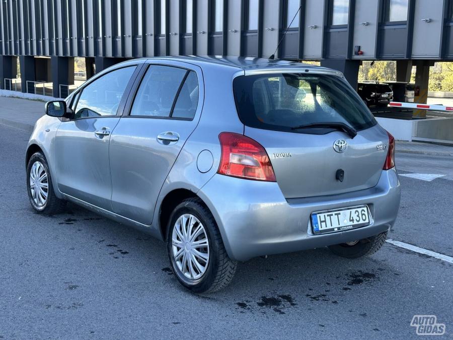 Toyota Yaris 2006 in Vilnius, with an engine capacity of 1.30 L and mileage of 190 thousand km for 2500 €, photo 9 on AUTOMOTO.COM.LV