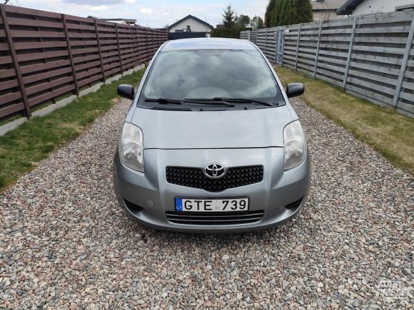 Toyota Yaris 2006 Kretinga, ar dzinēja tilpumu 1.40 L un nobraukumu 413 tūkst. km par 1750 €, foto 3 vietnē AUTOMOTO.COM.LV