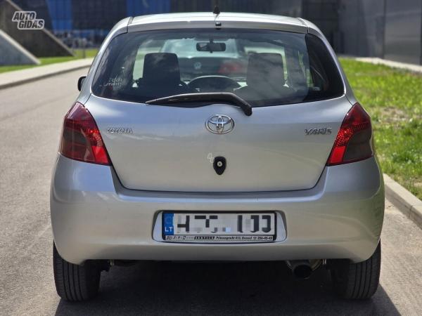 Toyota Yaris 2006 Viļņa, ar dzinēja tilpumu 1.40 L un nobraukumu 256 tūkst. km par 1250 €, foto 8 vietnē AUTOMOTO.COM.LV