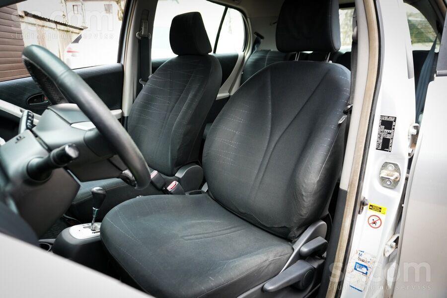 Toyota Yaris 2006 in Riga, with an engine capacity of 1.40 L and mileage of 399 thousand km for 1990 €, photo 8 on AUTOMOTO.COM.LV