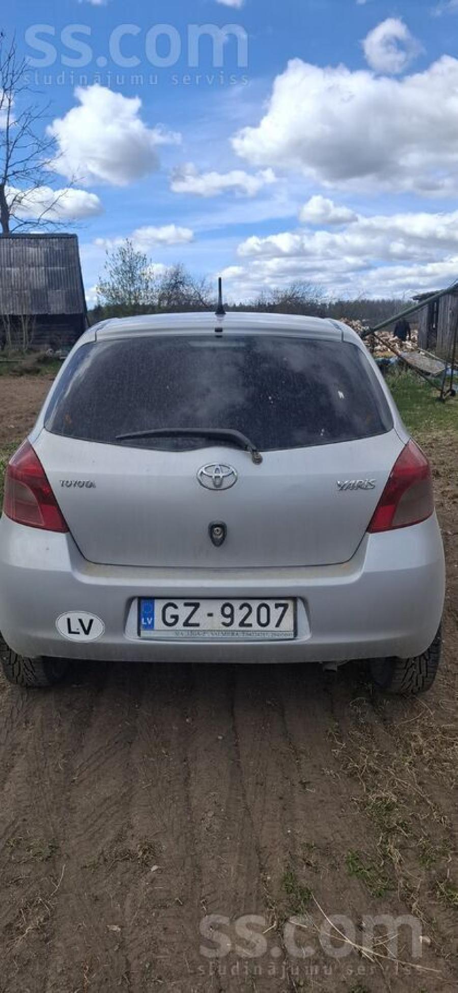 Тойота Ярис 2006 в Даугавпилс, объемом двигателя 1.30 л и пробегом 271 тыс. км за 1500 €, фото 4 на AUTOMOTO.COM.LV