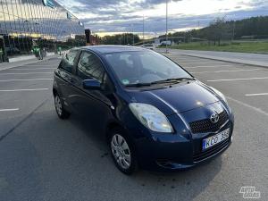 Toyota Yaris 2006 Kauņa, ar dzinēja tilpumu 1.00 L un nobraukumu 270 tūkst. km par 1450 €, foto  vietnē AUTOMOTO.COM.LV