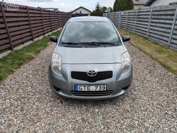 Toyota Yaris 2006 Kretinga, ar dzinēja tilpumu 1.40 L un nobraukumu 413 tūkst. km par 1650 €, foto 2 vietnē AUTOMOTO.COM.LV