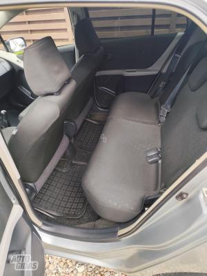 Toyota Yaris 2006 in Kretinga, with an engine capacity of 1.40 L and mileage of 413 thousand km for 1650 €, photo 8 on AUTOMOTO.COM.LV