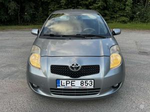 Toyota Yaris 2006 Viļņa, ar dzinēja tilpumu 1.39 L un nobraukumu 370 tūkst. km par 1650 €, foto 3 vietnē AUTOMOTO.COM.LV