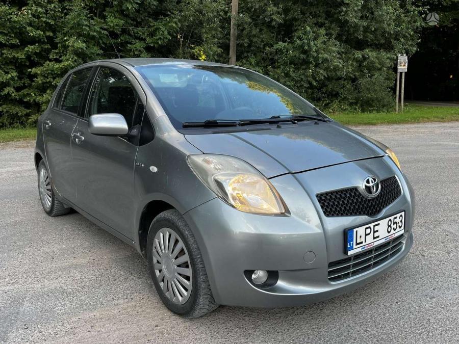 Toyota Yaris 2006 Viļņa, ar dzinēja tilpumu 1.39 L un nobraukumu 370 tūkst. km par 1650 €, foto 4 vietnē AUTOMOTO.COM.LV