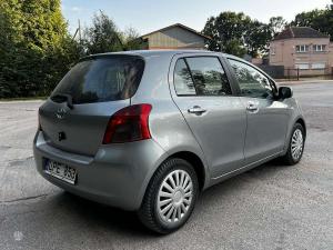 Toyota Yaris 2006 Viļņa, ar dzinēja tilpumu 1.39 L un nobraukumu 370 tūkst. km par 1650 €, foto 6 vietnē AUTOMOTO.COM.LV