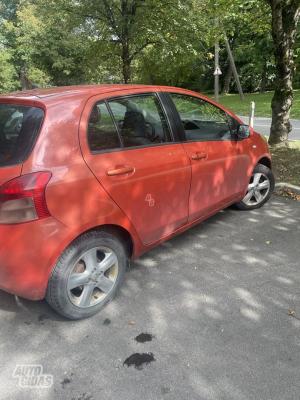Toyota Yaris 2006 in Vilnius, with an engine capacity of 1.30 L and mileage of 354 thousand km for 1700 €, photo 4 on AUTOMOTO.COM.LV
