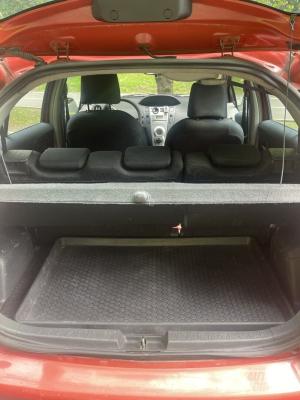Toyota Yaris 2006 in Vilnius, with an engine capacity of 1.30 L and mileage of 354 thousand km for 1700 €, photo 9 on AUTOMOTO.COM.LV