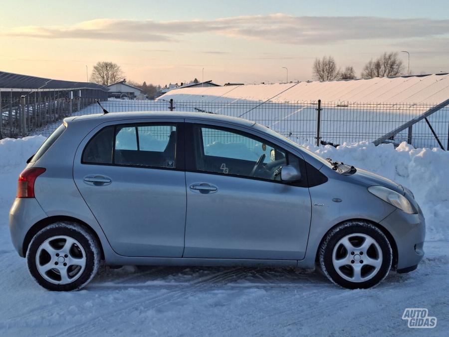 Toyota Yaris 2007 in Silute, with an engine capacity of 1.40 L and mileage of 260 thousand km for 2550 €, photo 3 on AUTOMOTO.COM.LV