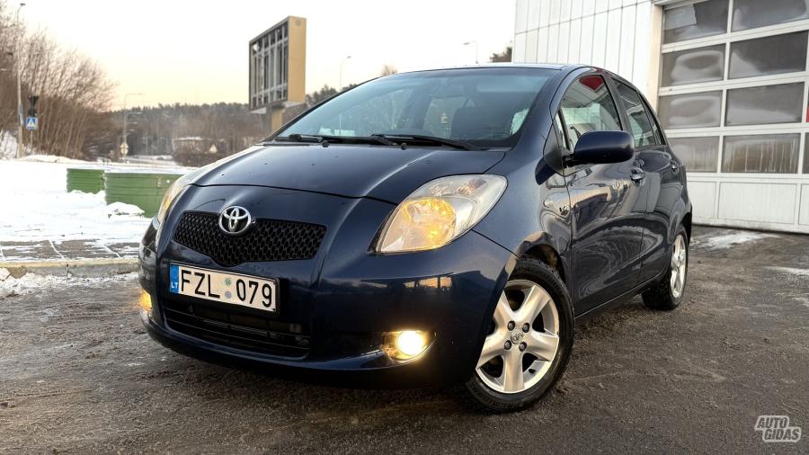 Toyota Yaris 2007 Viļņa, ar dzinēja tilpumu 1.40 L un nobraukumu 301 tūkst. km par 2200 €, foto 1 vietnē AUTOMOTO.COM.LV