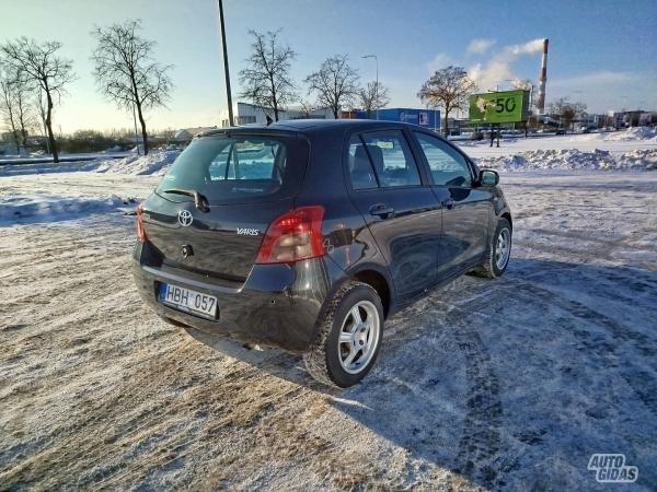 Toyota Yaris 2007 Šauļi, ar dzinēja tilpumu 1.40 L un nobraukumu 1 tūkst. km par 1850 €, foto 3 vietnē AUTOMOTO.COM.LV