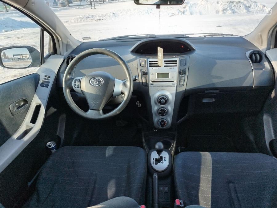 Toyota Yaris 2007 in Siauliai, with an engine capacity of 1.40 L and mileage of 1 thousand km for 1850 €, photo 6 on AUTOMOTO.COM.LV