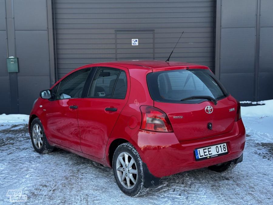 Toyota Yaris 2007 Klaipėda, ar dzinēja tilpumu 1.40 L un nobraukumu 205 tūkst. km par 2200 €, foto 5 vietnē AUTOMOTO.COM.LV