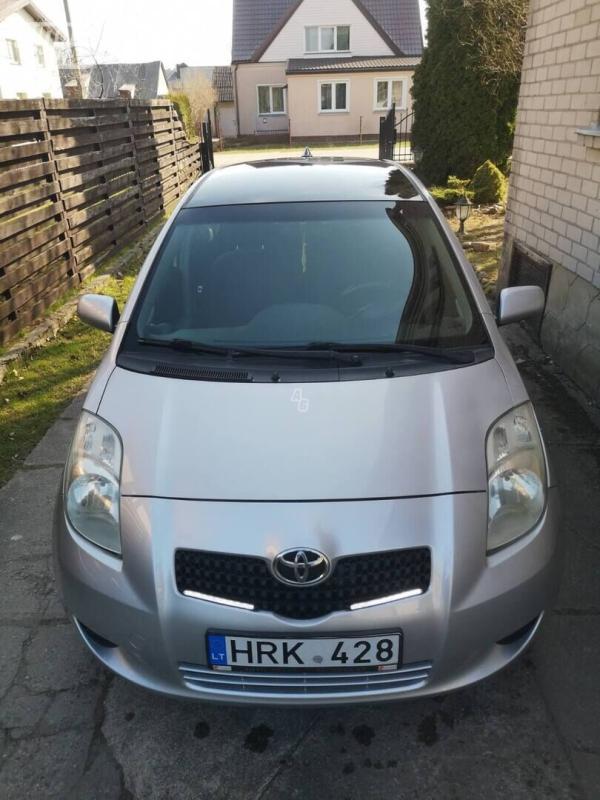 Toyota Yaris 2007 Gargždai, ar dzinēja tilpumu 1.00 L un nobraukumu 143 tūkst. km par 2100 €, foto 4 vietnē AUTOMOTO.COM.LV
