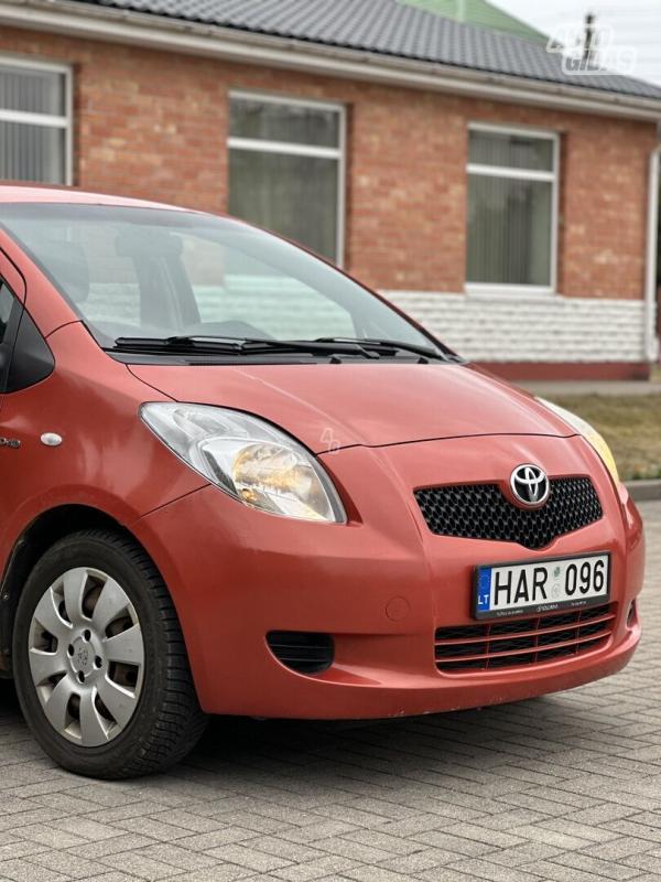 Toyota Yaris 2007 Viļņa, ar dzinēja tilpumu 1.40 L un nobraukumu 268 tūkst. km par 1950 €, foto 2 vietnē AUTOMOTO.COM.LV