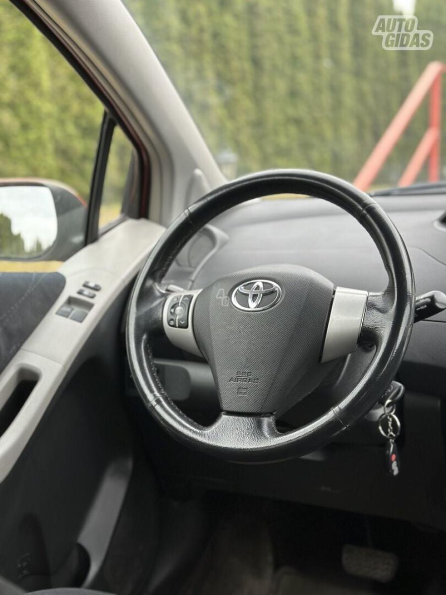 Toyota Yaris 2007 in Vilnius, with an engine capacity of 1.40 L and mileage of 268 thousand km for 1950 €, photo 23 on AUTOMOTO.COM.LV