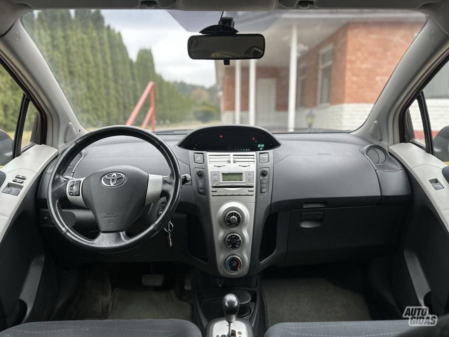 Toyota Yaris 2007 in Vilnius, with an engine capacity of 1.40 L and mileage of 268 thousand km for 1950 €, photo 26 on AUTOMOTO.COM.LV