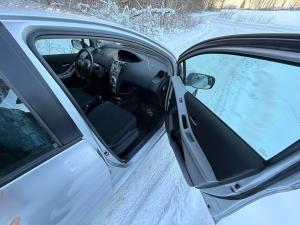 Toyota Yaris 2007 Viļņa, ar dzinēja tilpumu 1.40 L un nobraukumu 190 tūkst. km par 2650 €, foto 8 vietnē AUTOMOTO.COM.LV
