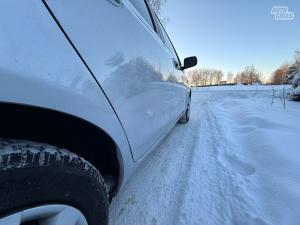 Toyota Yaris 2007 Viļņa, ar dzinēja tilpumu 1.40 L un nobraukumu 190 tūkst. km par 2650 €, foto 10 vietnē AUTOMOTO.COM.LV