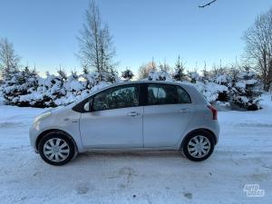 Toyota Yaris 2007 Viļņa, ar dzinēja tilpumu 1.40 L un nobraukumu 190 tūkst. km par 2650 €, foto 12 vietnē AUTOMOTO.COM.LV