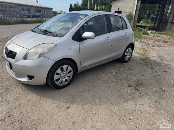 Toyota Yaris 2007 Viļņa, ar dzinēja tilpumu 1.30 L un nobraukumu 145 tūkst. km par 2650 €, foto 2 vietnē AUTOMOTO.COM.LV