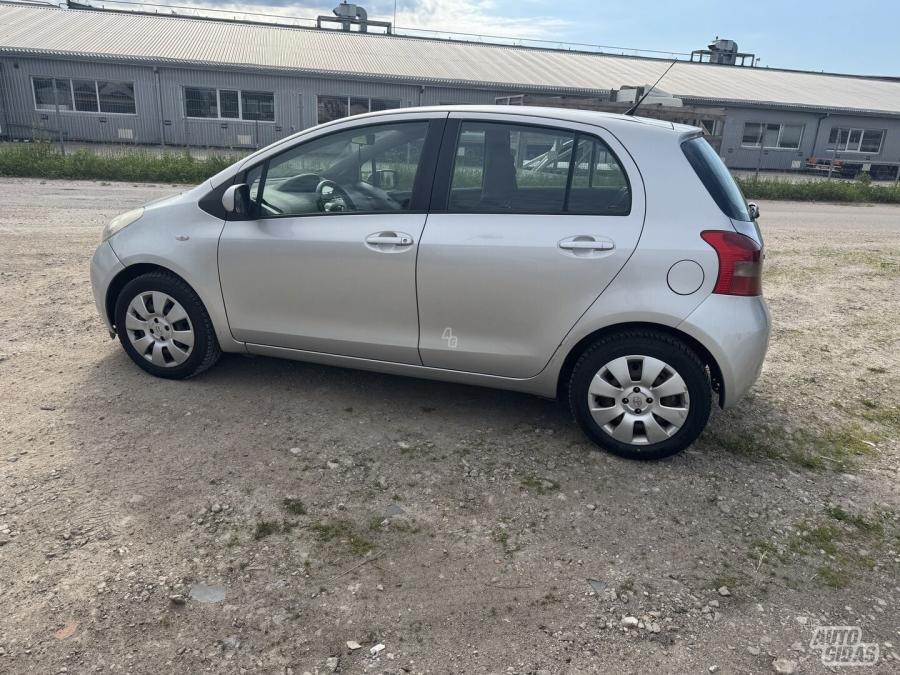 Toyota Yaris 2007 in Vilnius, with an engine capacity of 1.30 L and mileage of 145 thousand km for 2650 €, photo 6 on AUTOMOTO.COM.LV