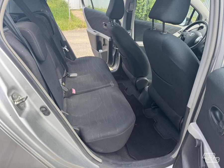 Toyota Yaris 2007 in Vilnius, with an engine capacity of 1.30 L and mileage of 145 thousand km for 2650 €, photo 18 on AUTOMOTO.COM.LV