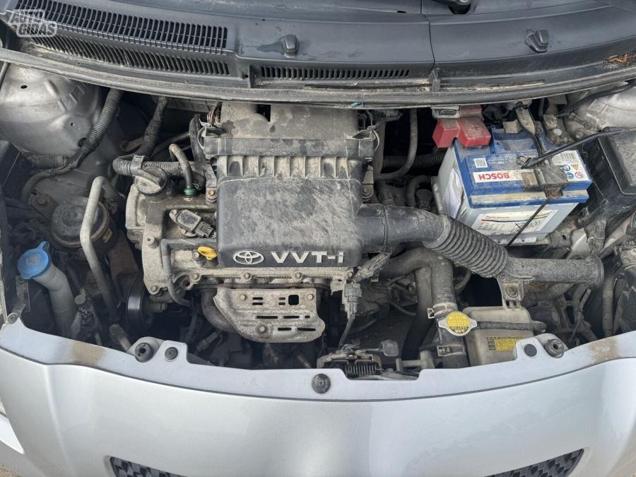 Toyota Yaris 2007 in Vilnius, with an engine capacity of 1.30 L and mileage of 145 thousand km for 2650 €, photo 19 on AUTOMOTO.COM.LV