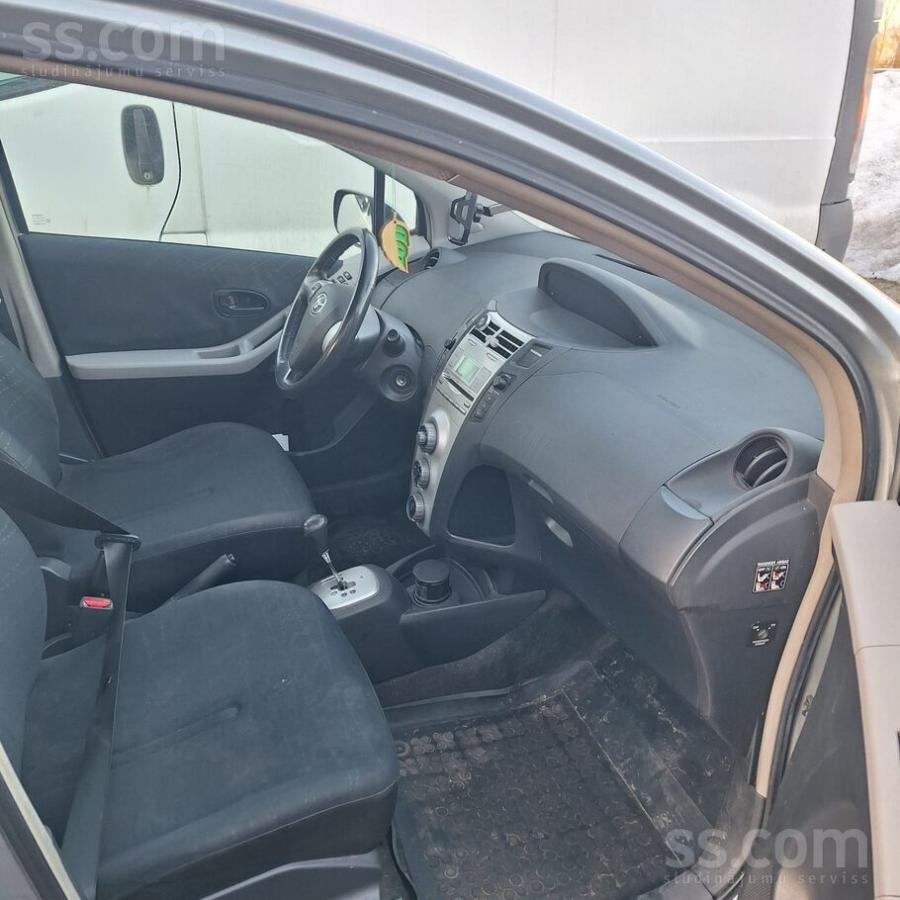 Toyota Yaris 2007 in Preili, with an engine capacity of 1.40 L and mileage of 308 thousand km for 700 €, photo 11 on AUTOMOTO.COM.LV