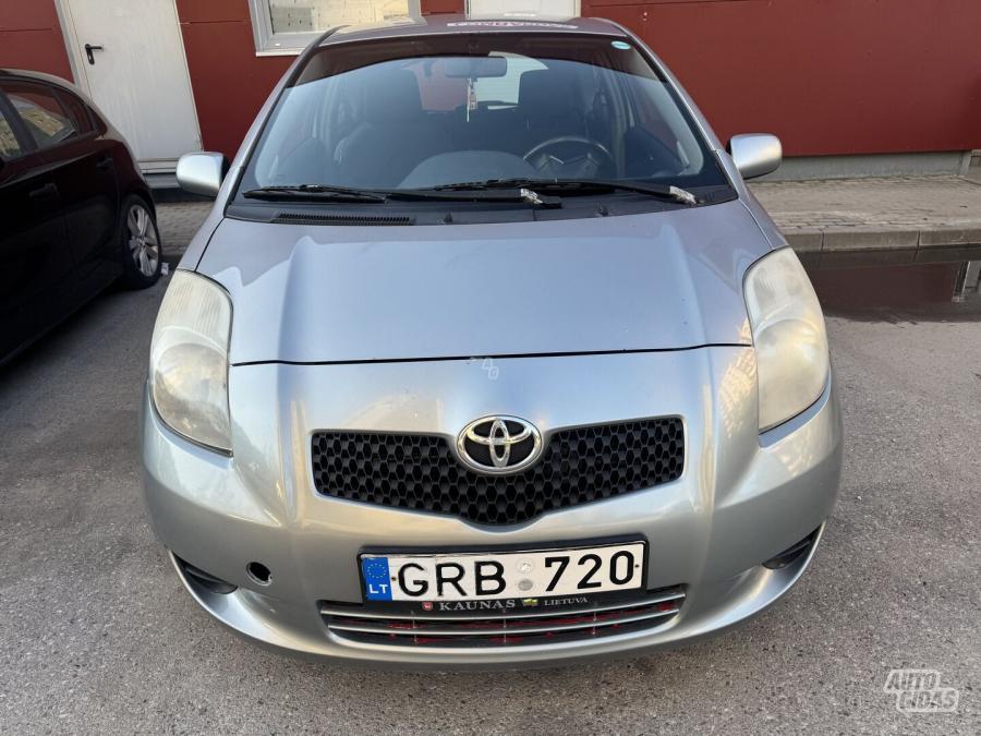 Toyota Yaris 2007 Kauņa, ar dzinēja tilpumu 1.40 L un nobraukumu 350 tūkst. km par 850 €, foto 3 vietnē AUTOMOTO.COM.LV