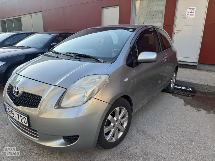 Toyota Yaris 2007 Kauņa, ar dzinēja tilpumu 1.40 L un nobraukumu 350 tūkst. km par 850 €, foto 4 vietnē AUTOMOTO.COM.LV
