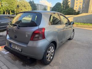 Toyota Yaris 2007 Kauņa, ar dzinēja tilpumu 1.40 L un nobraukumu 350 tūkst. km par 850 €, foto 5 vietnē AUTOMOTO.COM.LV