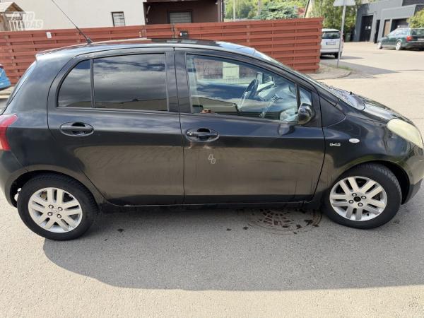 Тойота Ярис 2007 в Каунас, объемом двигателя 1.40 л и пробегом 265 тыс. км за 1450 €, фото 4 на AUTOMOTO.COM.LV