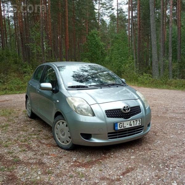 Тойота Ярис 2007 в Даугавпилс, объемом двигателя 1.40 л и пробегом 257 тыс. км за 1000 €, фото 1 на AUTOMOTO.COM.LV