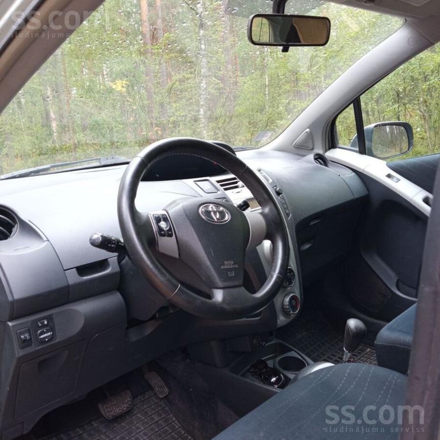 Toyota Yaris 2007 Daugavpils, ar dzinēja tilpumu 1.40 L un nobraukumu 257 tūkst. km par 1000 €, foto 7 vietnē AUTOMOTO.COM.LV