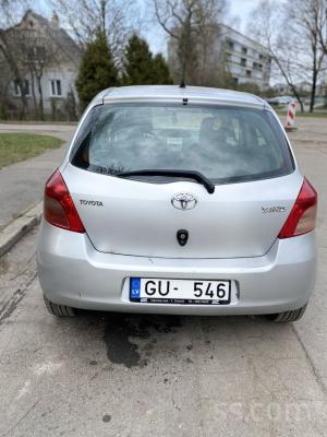 Toyota Yaris 2007 Rīga, ar dzinēja tilpumu 1.40 L un nobraukumu 235 tūkst. km par 800 €, foto 4 vietnē AUTOMOTO.COM.LV