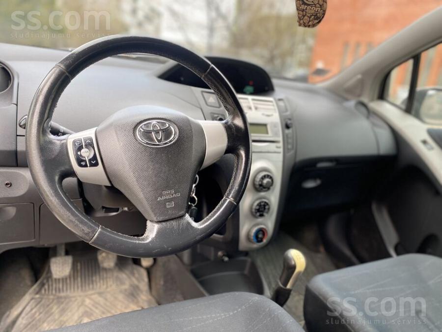 Toyota Yaris 2007 Rīga, ar dzinēja tilpumu 1.40 L un nobraukumu 235 tūkst. km par 800 €, foto 6 vietnē AUTOMOTO.COM.LV