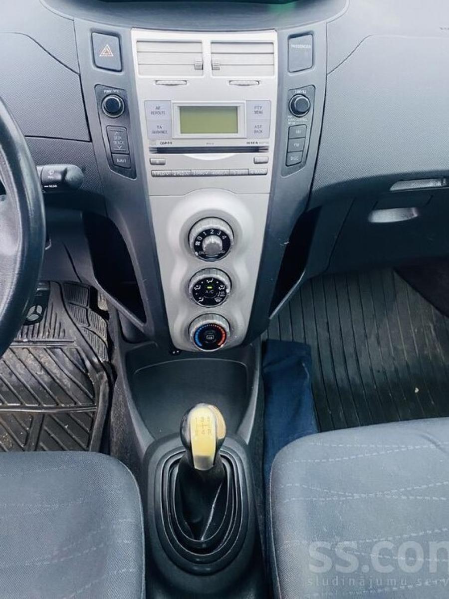 Toyota Yaris 2007 Rīga, ar dzinēja tilpumu 1.40 L un nobraukumu 235 tūkst. km par 800 €, foto 7 vietnē AUTOMOTO.COM.LV