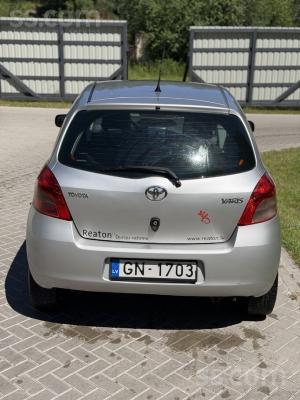 Toyota Yaris 2007 in Riga, with an engine capacity of 1.30 L and mileage of 342 thousand km for 800 €, photo 10 on AUTOMOTO.COM.LV