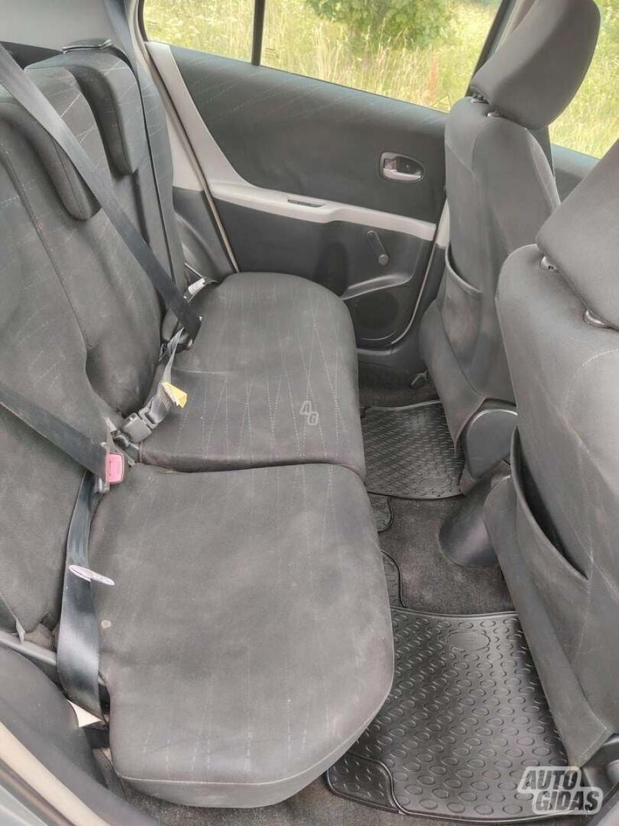 Toyota Yaris 2007 Ukmergė, ar dzinēja tilpumu 1.40 L un nobraukumu 268 tūkst. km par 1700 €, foto 10 vietnē AUTOMOTO.COM.LV