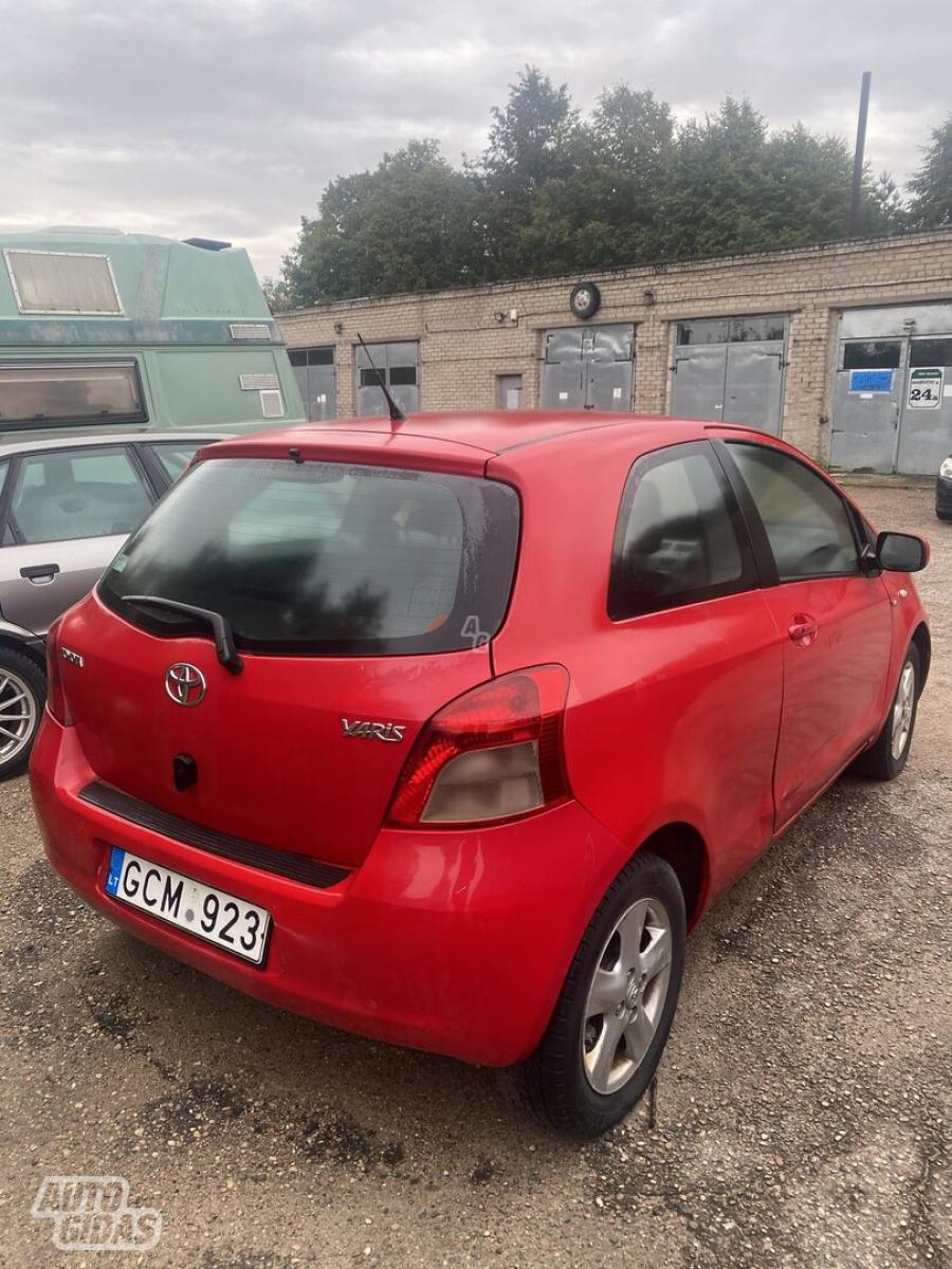 Toyota Yaris 2007 in Silute, with an engine capacity of 1.40 L and mileage of 180 thousand km for 470 €, photo 4 on AUTOMOTO.COM.LV