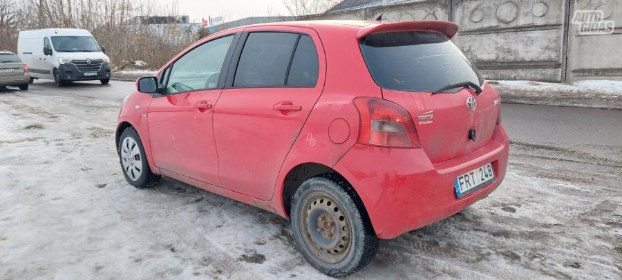 Toyota Yaris 2008 Viļņa, ar dzinēja tilpumu 1.40 L un nobraukumu 2730 tūkst. km par 500 €, foto 6 vietnē AUTOMOTO.COM.LV