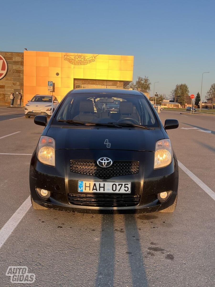 Toyota Yaris 2008 in Kaunas, with an engine capacity of 1.40 L and mileage of 265 thousand km for 1000 €, photo 3 on AUTOMOTO.COM.LV