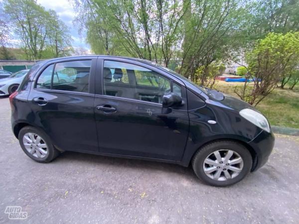 Toyota Yaris 2008 in Vilnius, with an engine capacity of 1.30 L and mileage of 193 thousand km for 3000 €, photo 2 on AUTOMOTO.COM.LV